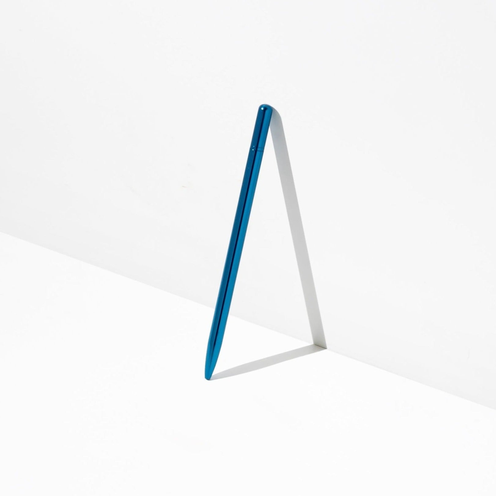 Drop Pen | Blue | Great pen that brings you elegance and modern look ...